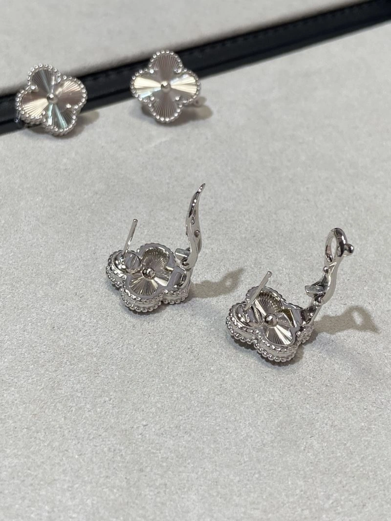 Factory-made Vca Earrings