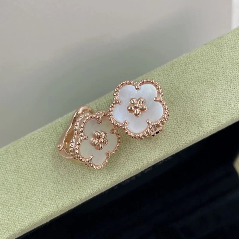 Legit Vca Earrings
