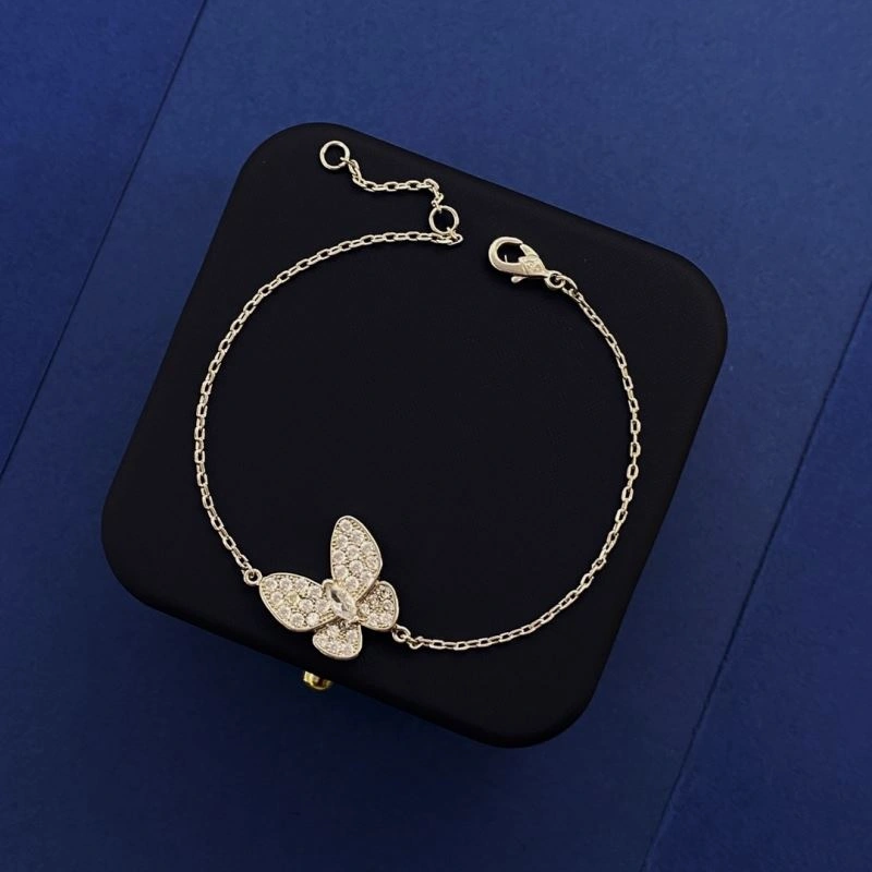 Value-priced Vca Earrings