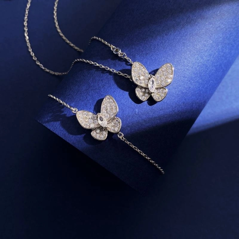 Value-priced Vca Earrings