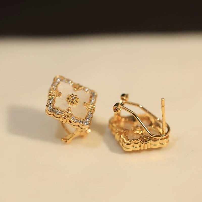 High accuracy Vca Earrings