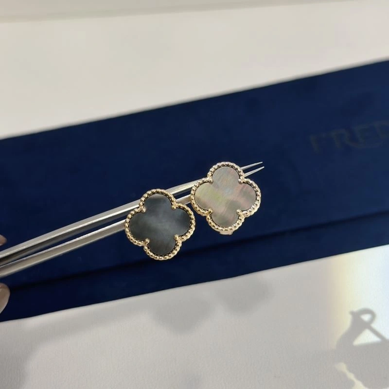 Precise copy Vca Earrings