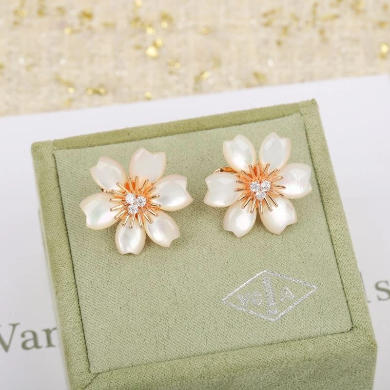 Indistinguishable Vca Earrings