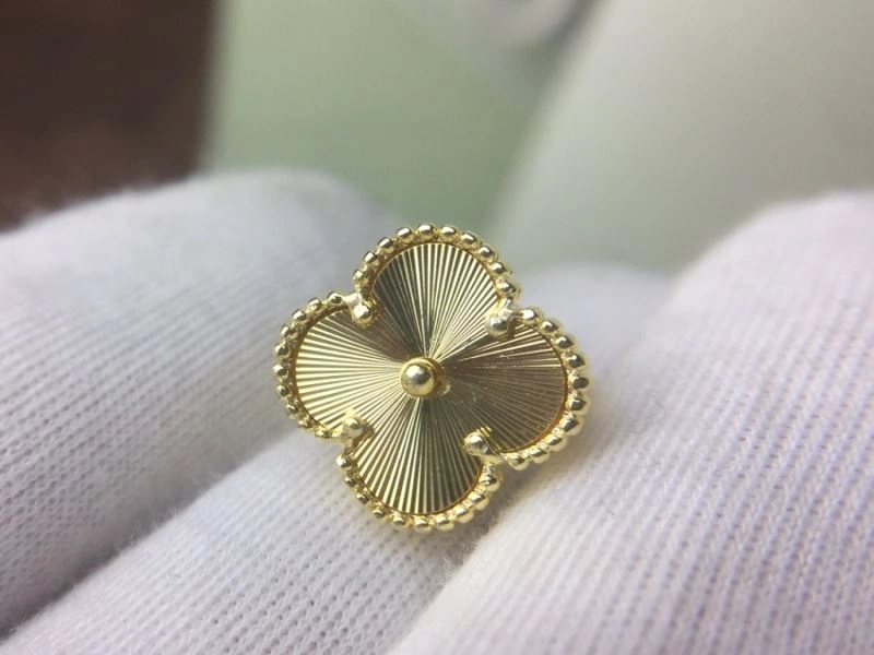 Genuine Vca Earrings