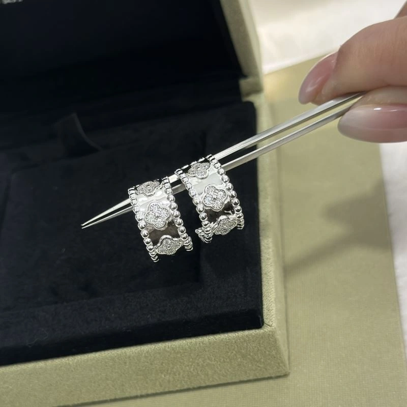 Legit Vca Earrings