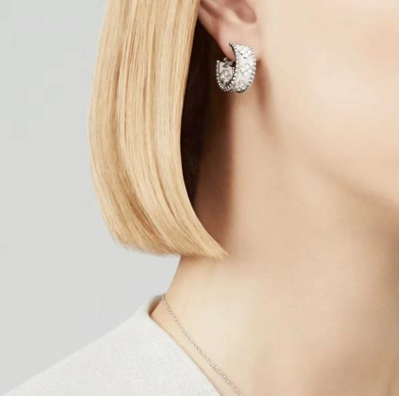 Legit Vca Earrings