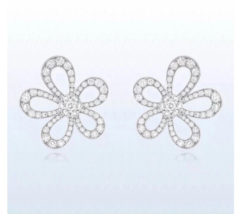 Exact replica Vca Earrings