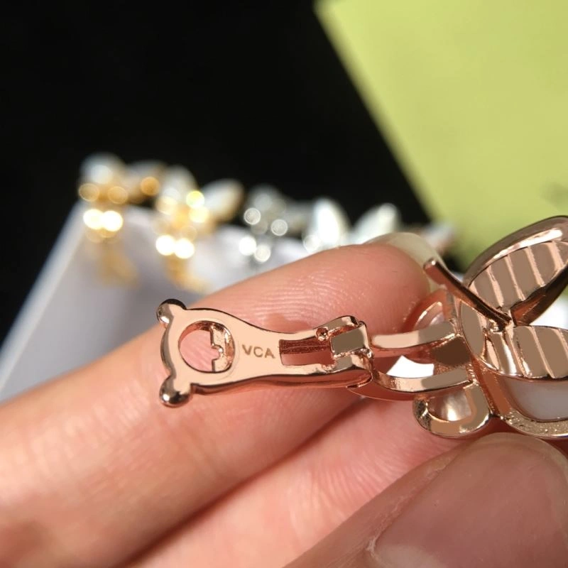 OEM Vca Earrings