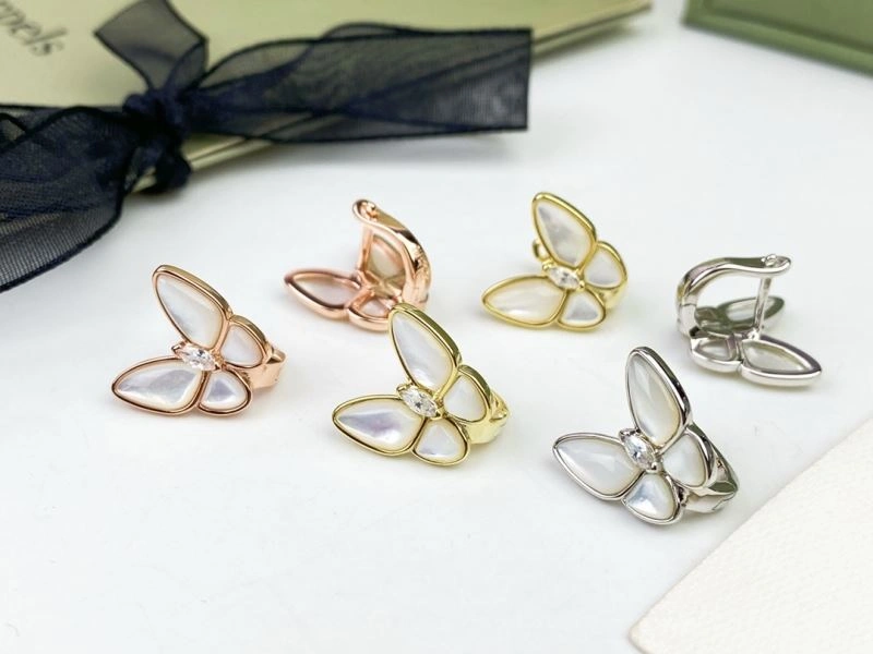 Real Vca Earrings