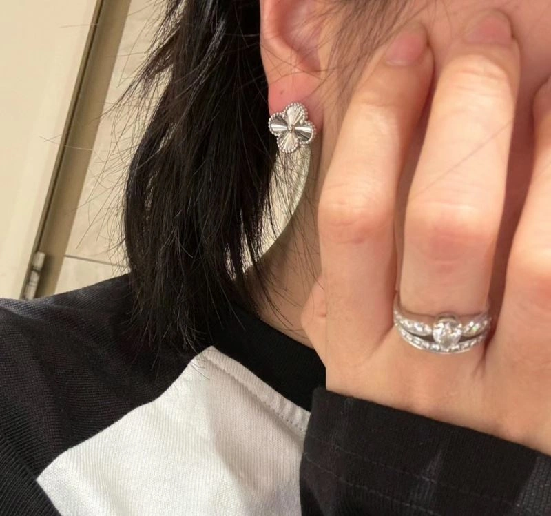 Mirror quality Vca Earrings