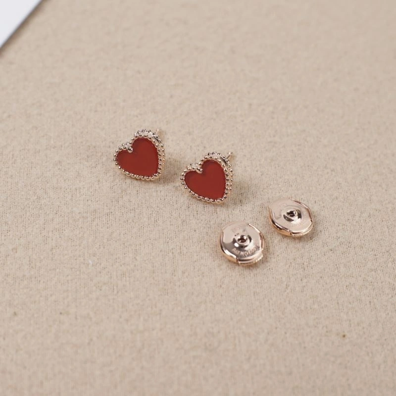 Indistinguishable Vca Earrings