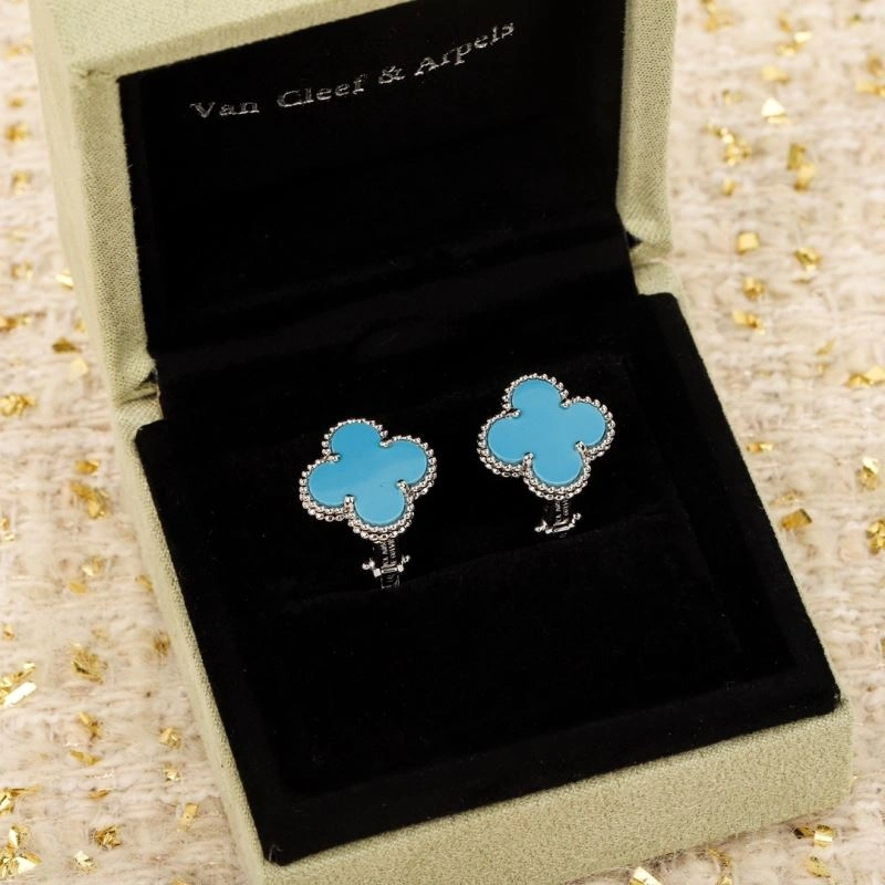 Legit Vca Earrings