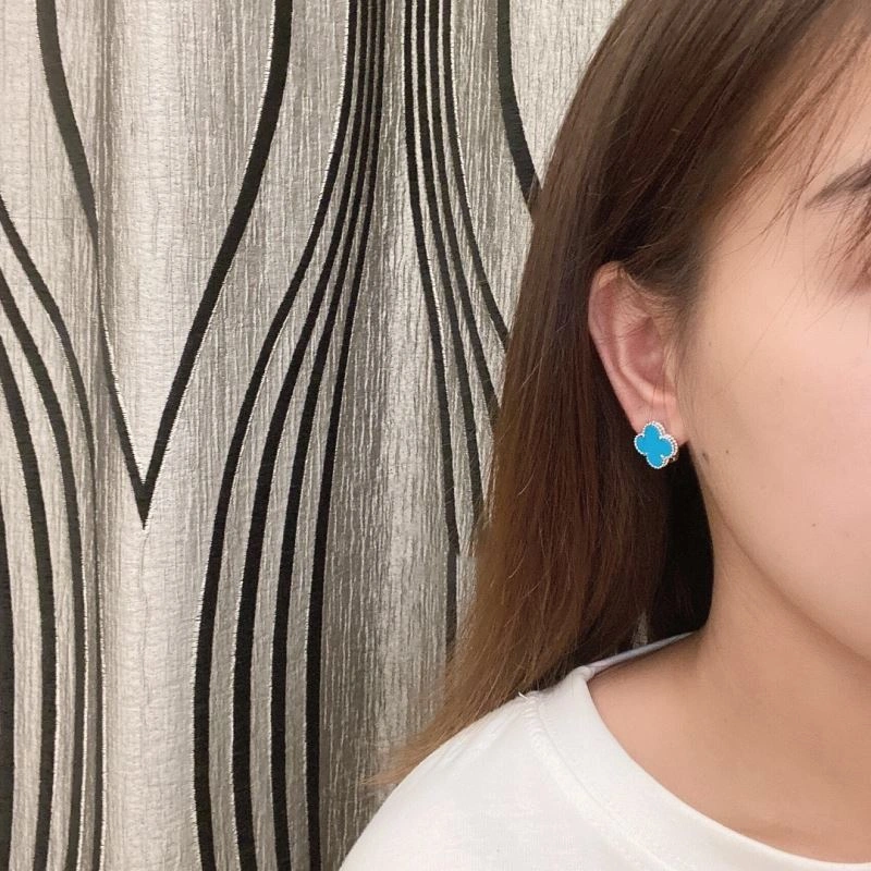 Legit Vca Earrings