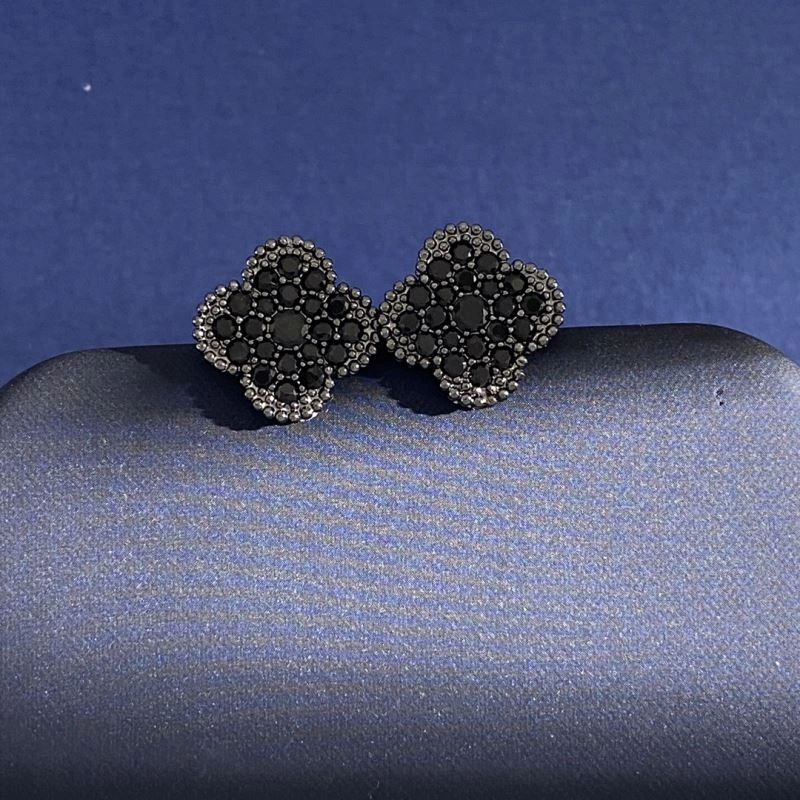 Bargain Vca Earrings