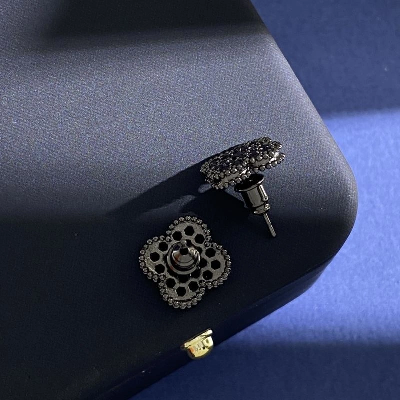 Bargain Vca Earrings