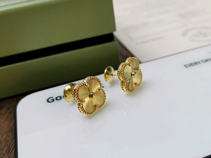 Vca Earrings