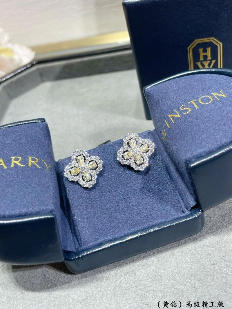 Legit Vca Earrings