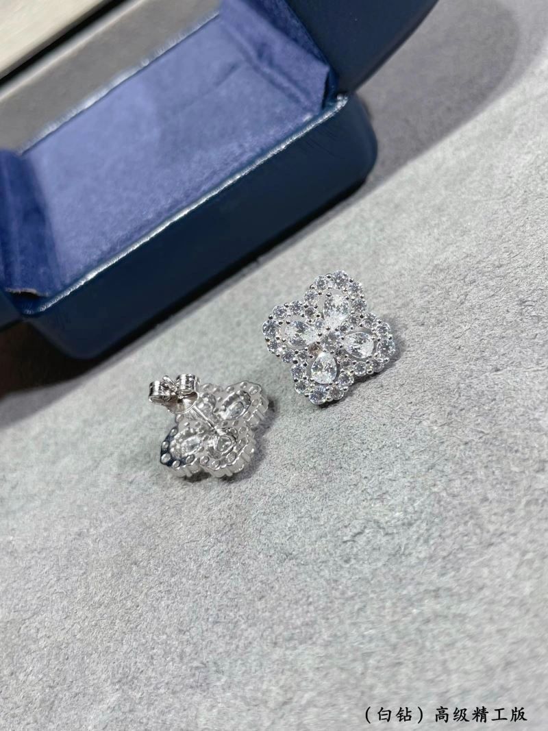 Brand-authenticated Vca Earrings