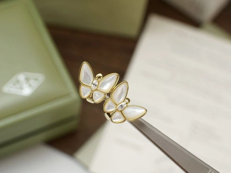 Low-cost Vca Earrings