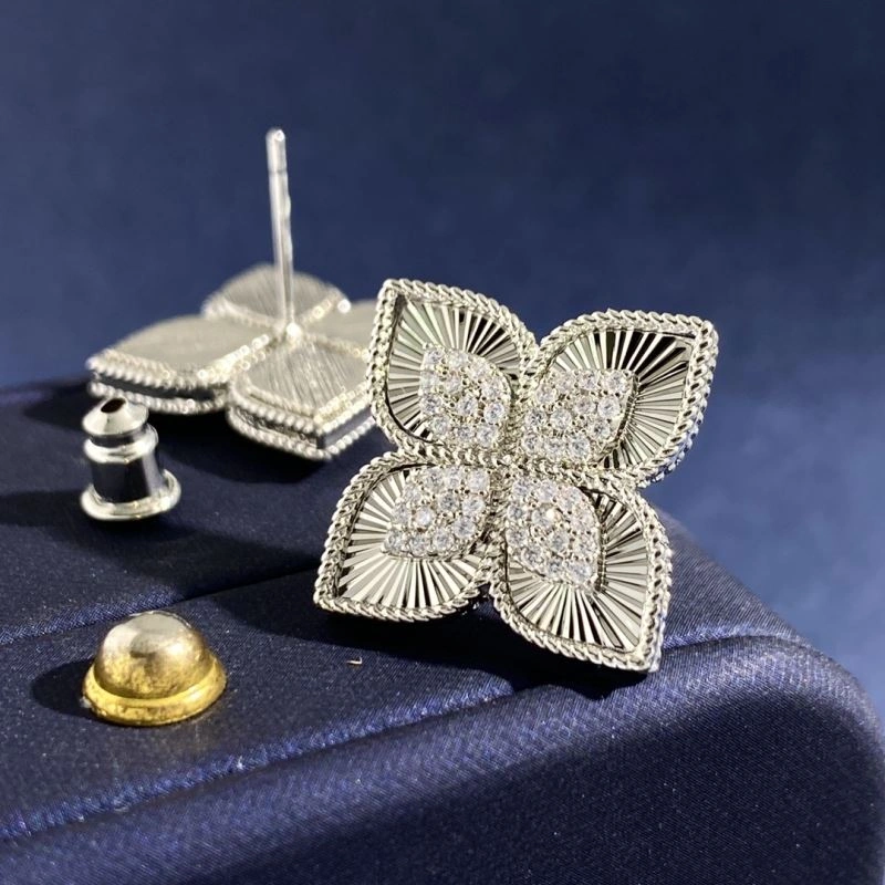 Bargain Vca Earrings