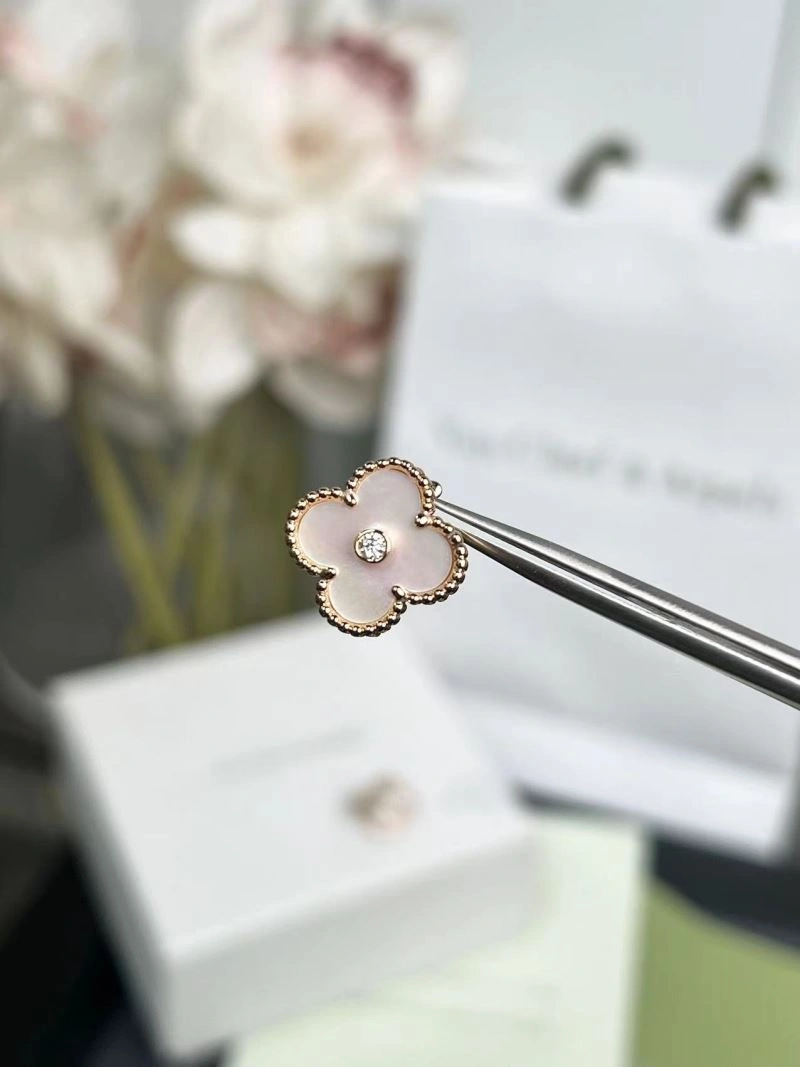 Precise copy Vca Earrings