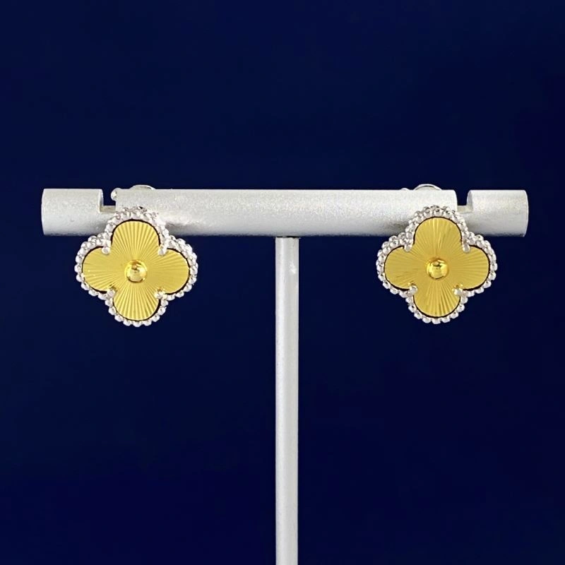 Top match Vca Earrings