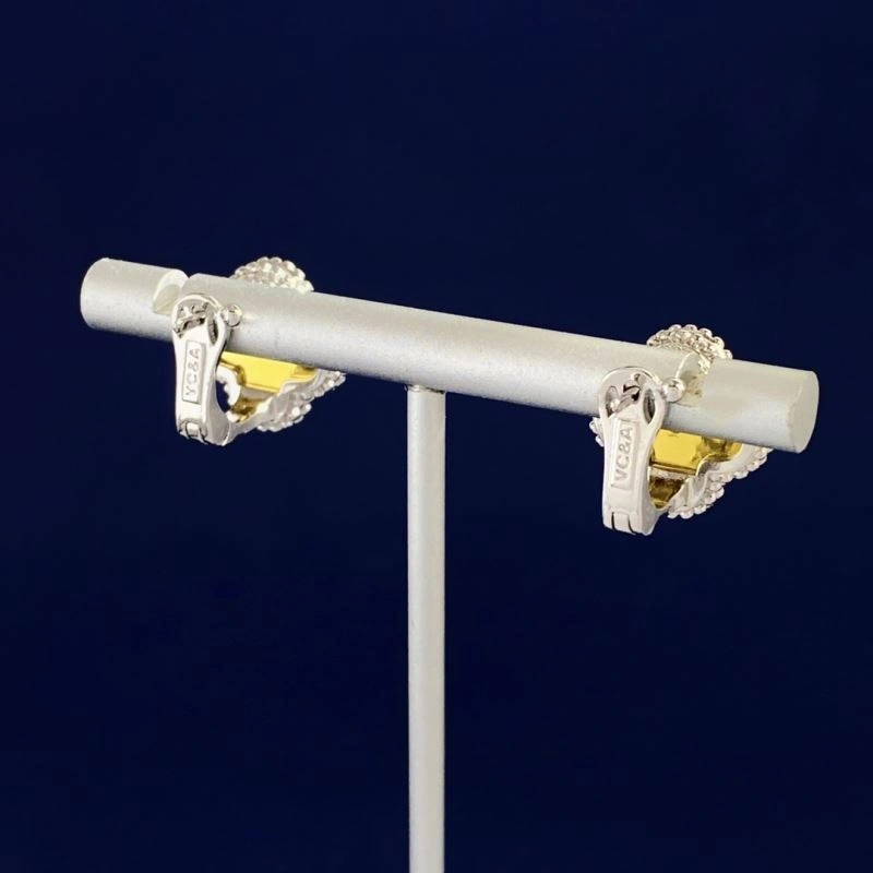 Top match Vca Earrings