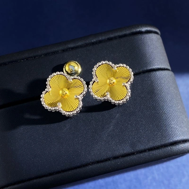 Top match Vca Earrings