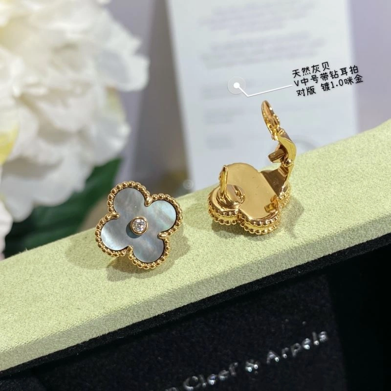 Top match Vca Earrings