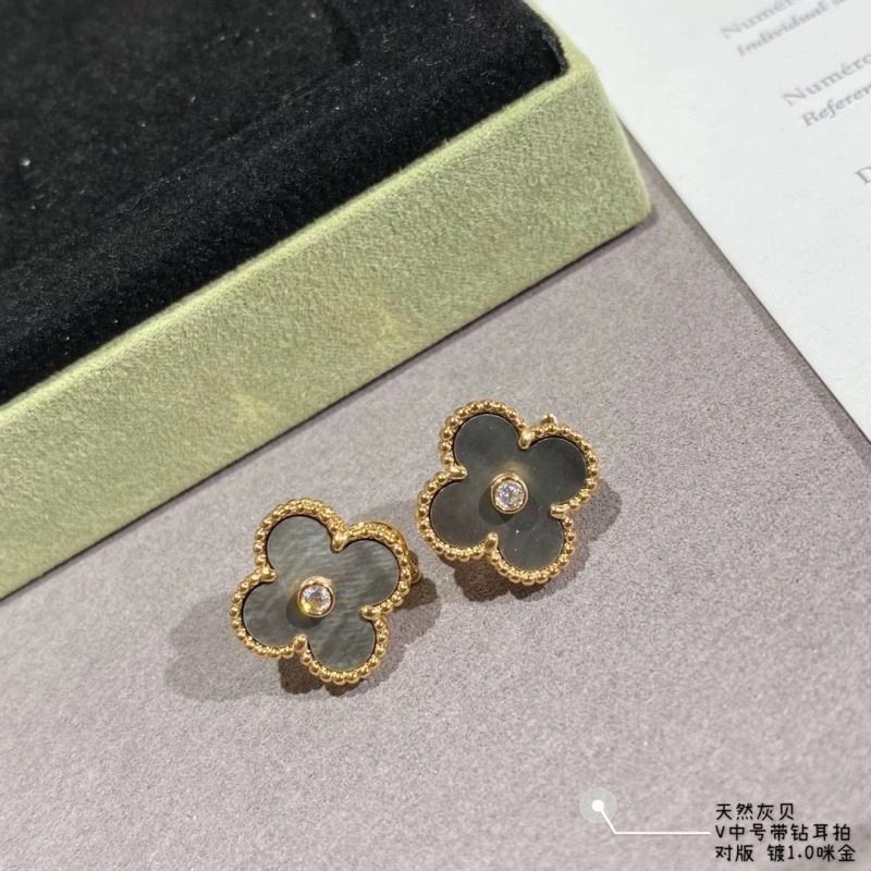 Top match Vca Earrings