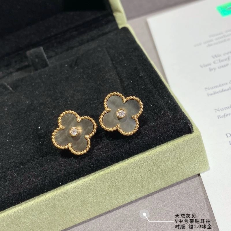 Top match Vca Earrings