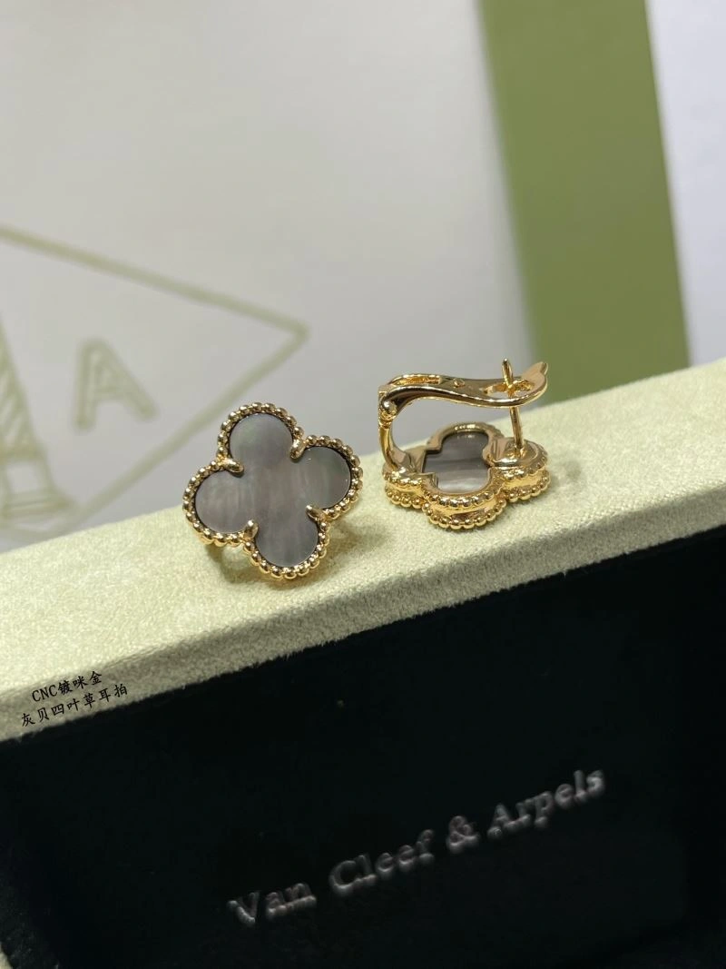 Low-cost Vca Earrings