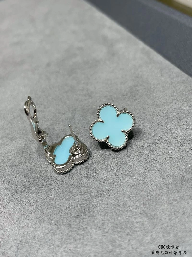 Factory-made Vca Earrings