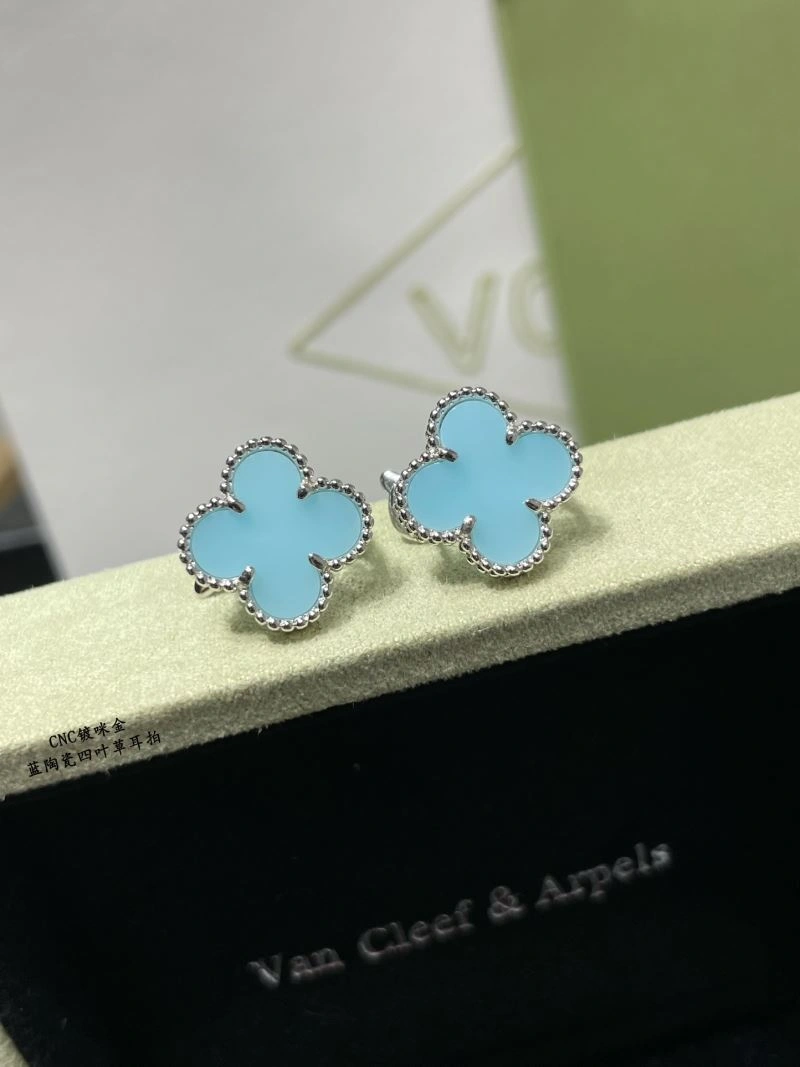 Factory-made Vca Earrings