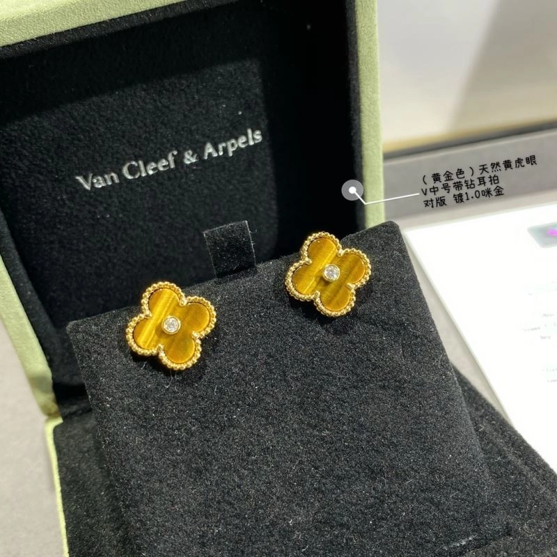 High accuracy Vca Earrings