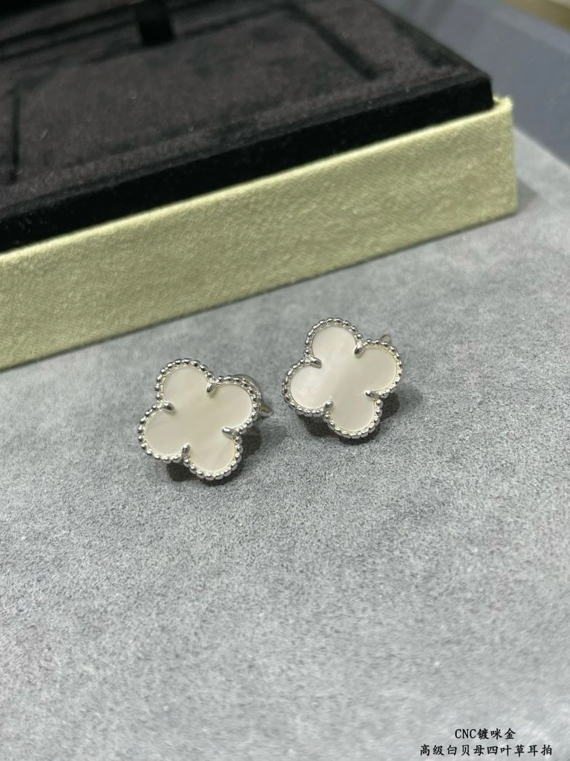 Value-priced Vca Earrings