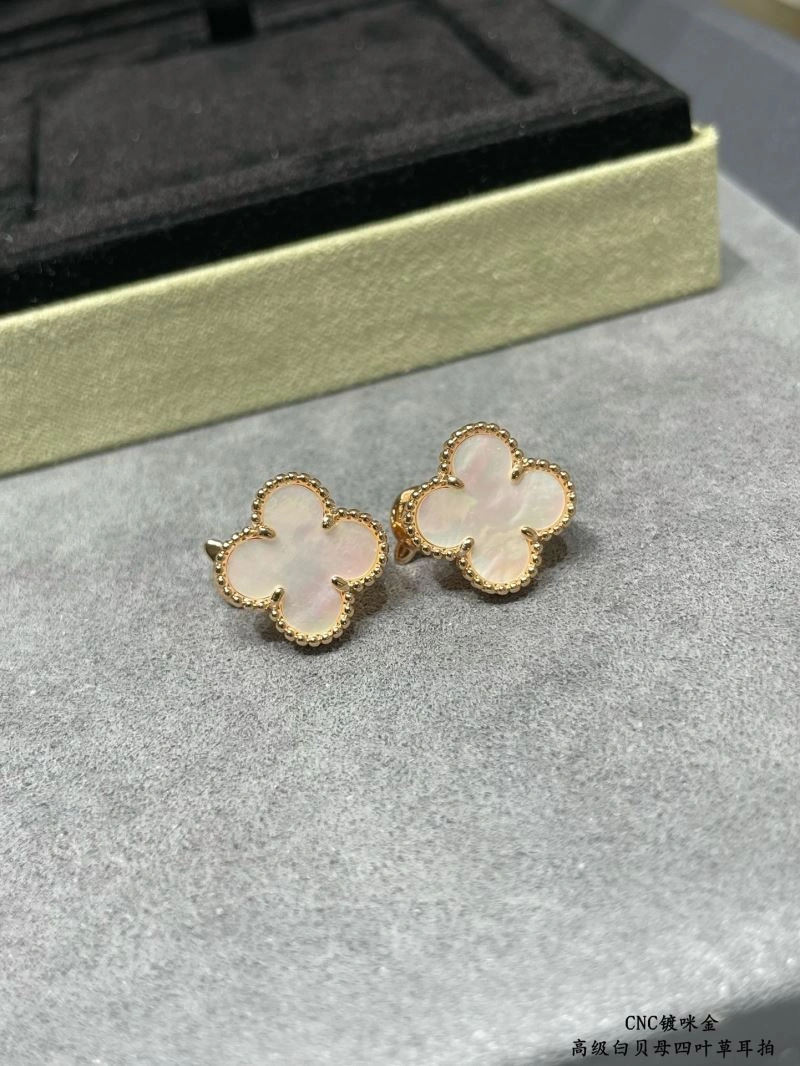 Value-priced Vca Earrings
