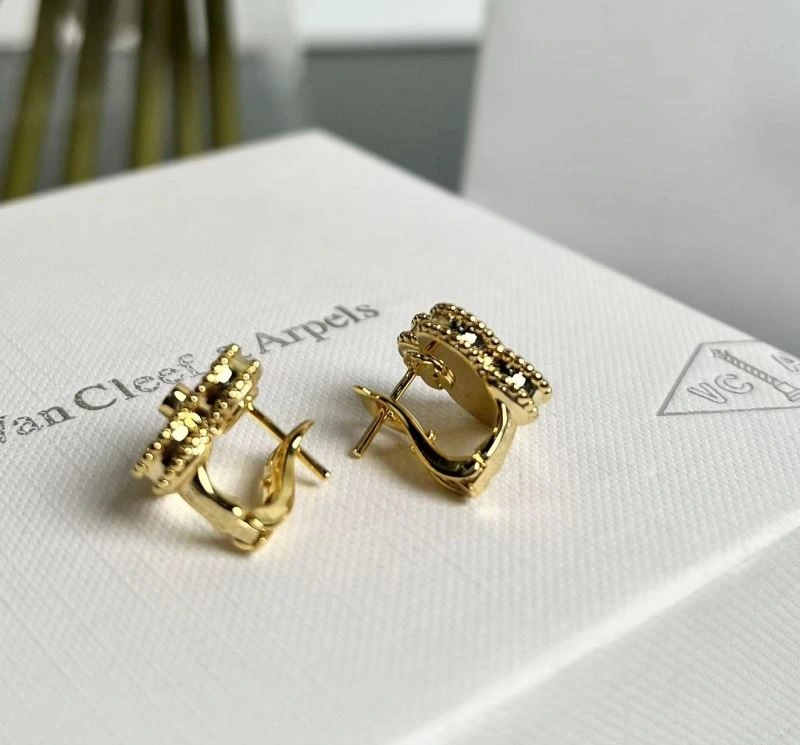Discounted Vca Earrings