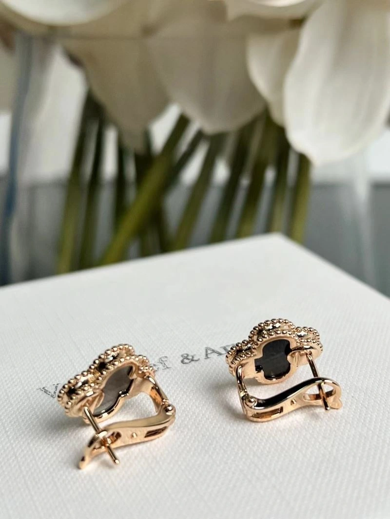 Real Vca Earrings