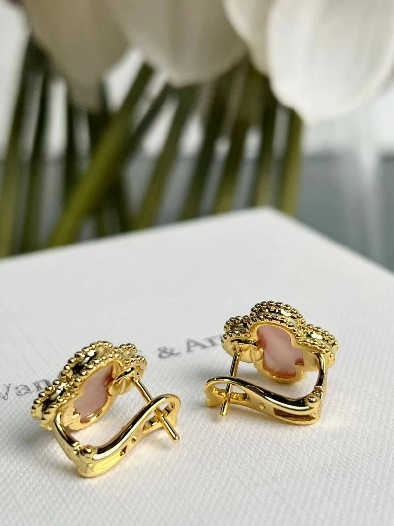 Factory-made Vca Earrings