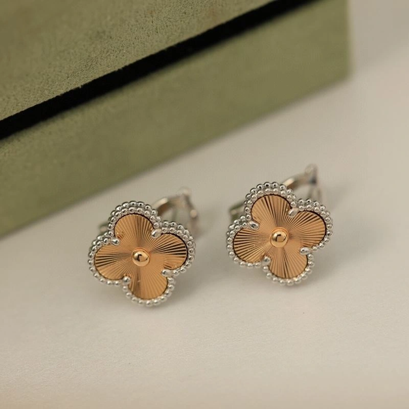 Legit Vca Earrings