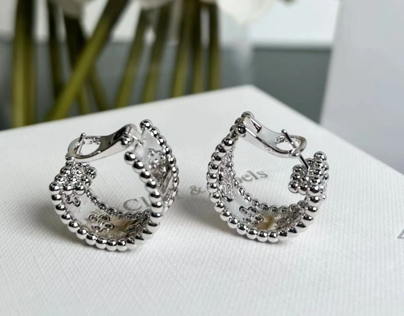 Reasonably priced Vca Earrings