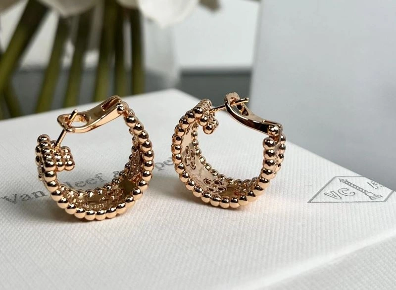 Cut-rate Vca Earrings