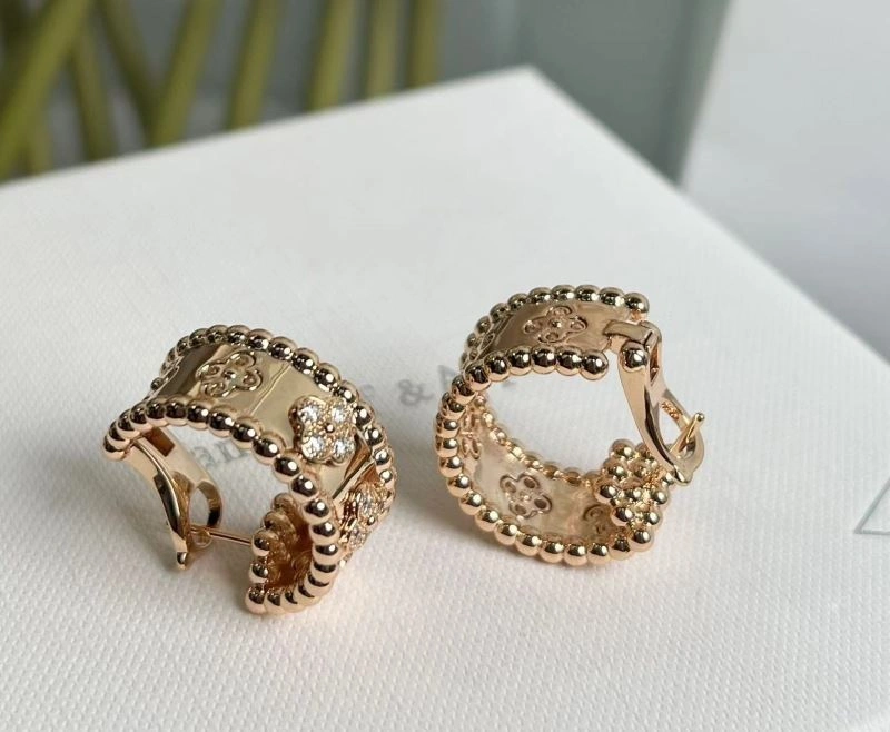 Cut-rate Vca Earrings