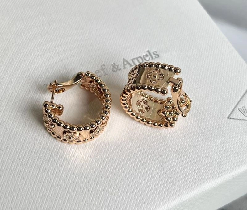 Cut-rate Vca Earrings