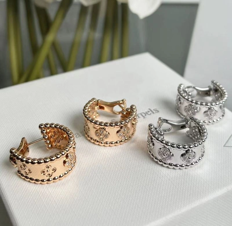 Cut-rate Vca Earrings