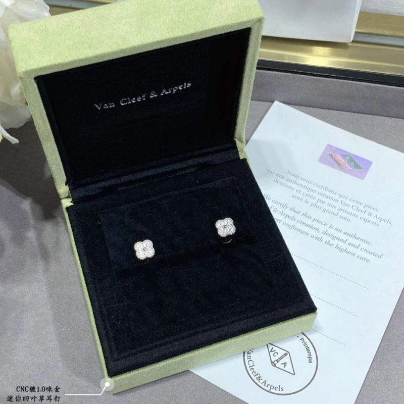 Economical Vca Earrings