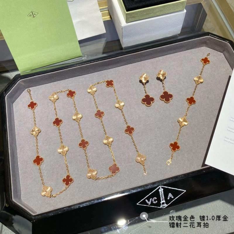 Mirror quality Vca Earrings
