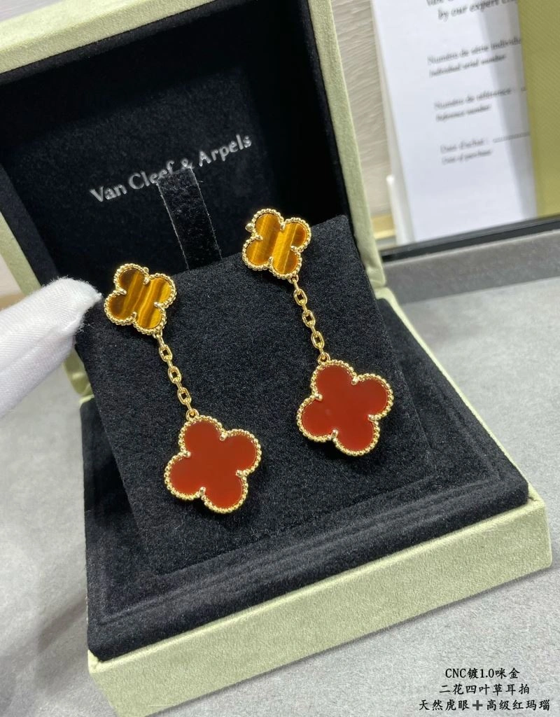 Accurate model Vca Earrings