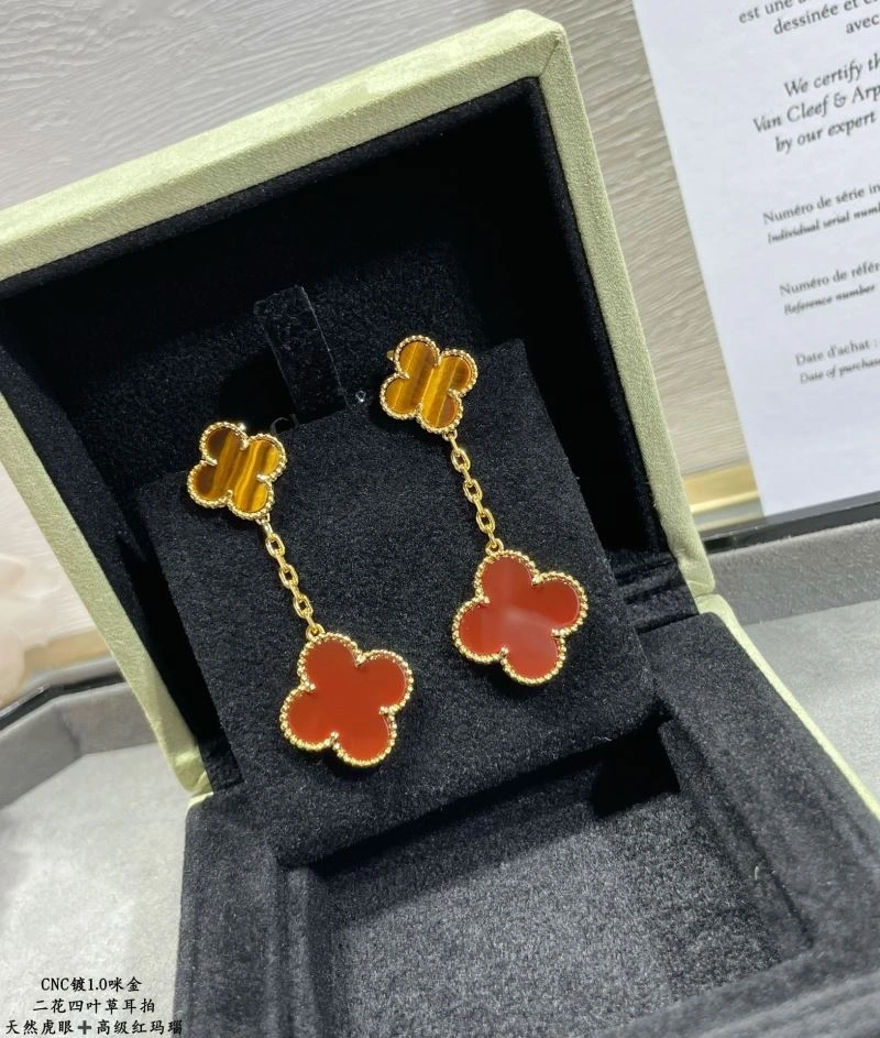 Accurate model Vca Earrings
